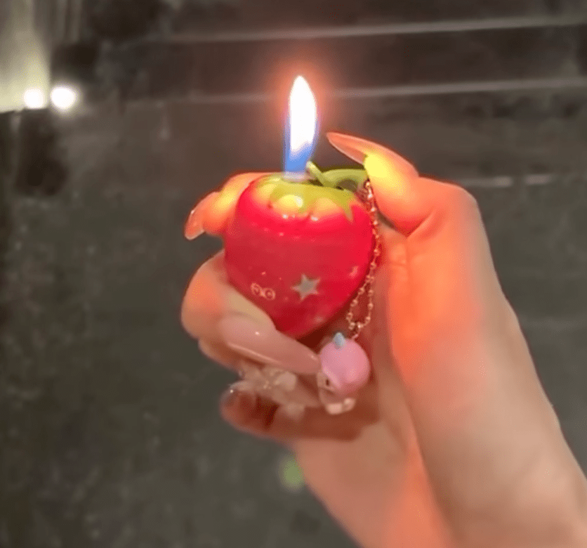 My Melody Strawberry Lighter – Magicalverseshop